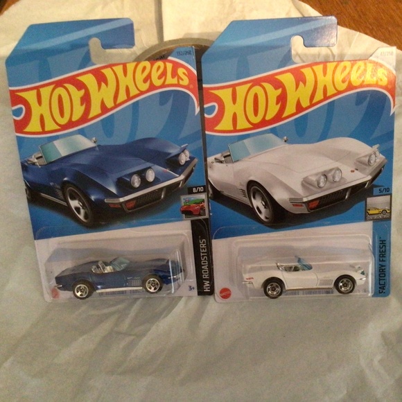 Hot Wheels | Toys | Hot Wheels 2 Corvette Convertibles | Poshmark